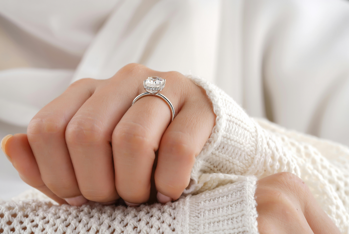 The Complete Guide to Hidden Halo Engagement Rings – Jeulia Jewelry